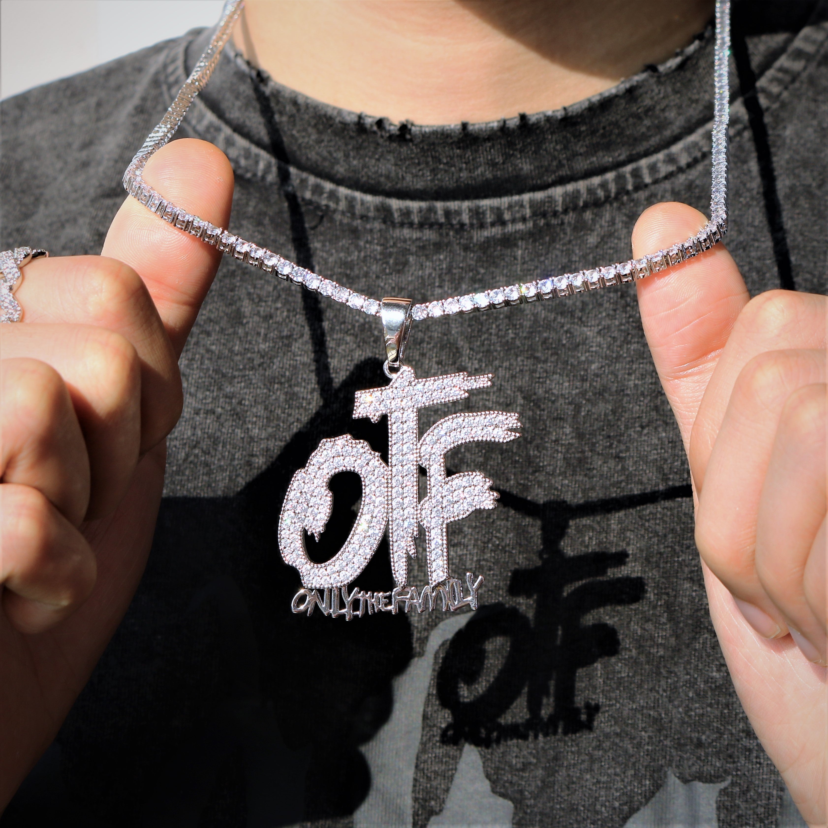 Only The Family OTF Pendant – GHETLUXE